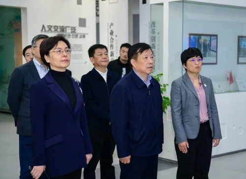 盐城市人民政府 News Fang Wei Investigates Development of Open Economy in Yancheng